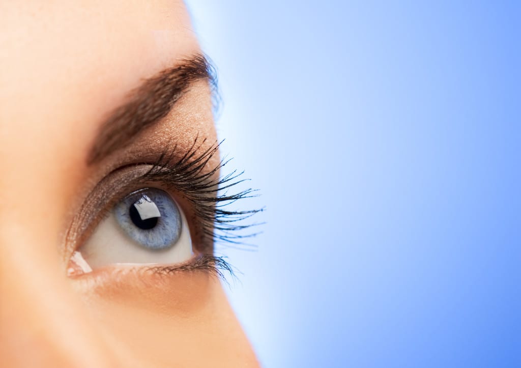 Make-up Tips for Enhancing Blue Eyes - Cosmetic Skin Care Specialist ...